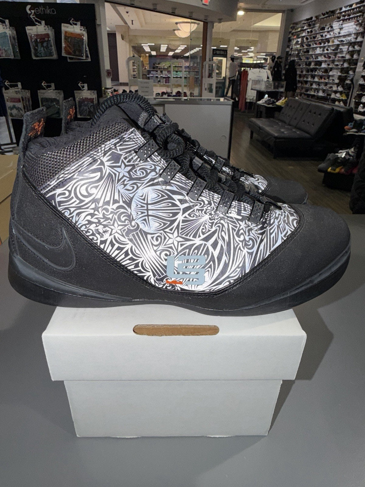 Nike LeBron Soldier 2 Reflective Laser Sample – The Heat Check